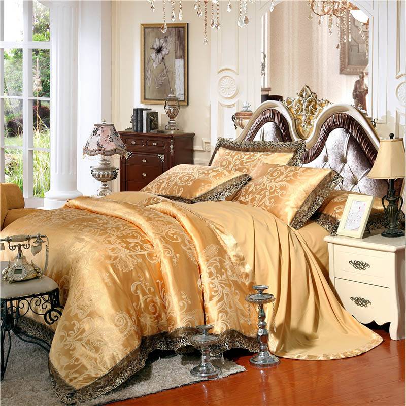 Luxury Baroque Pattern Bedding Set With Jacquard Embroidery (27 Colors)